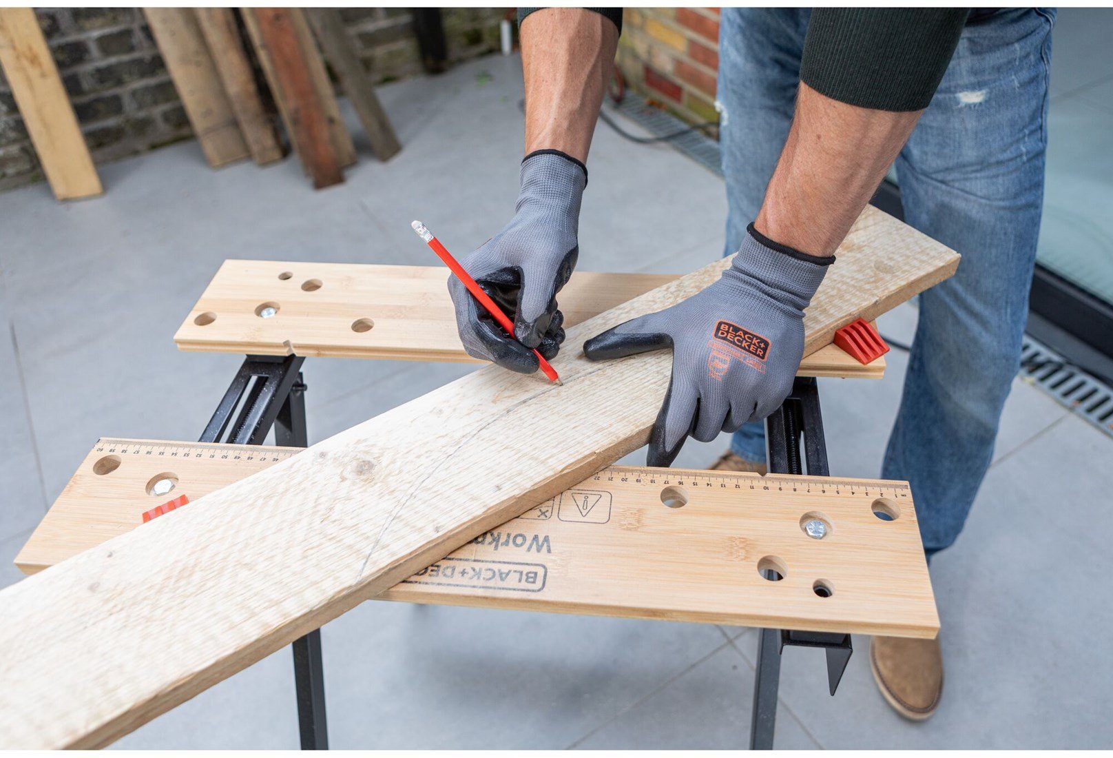 BLACK+DECKER WM825 Workmate Opvouwbare Werkbank | H 620/800mm, vert ...